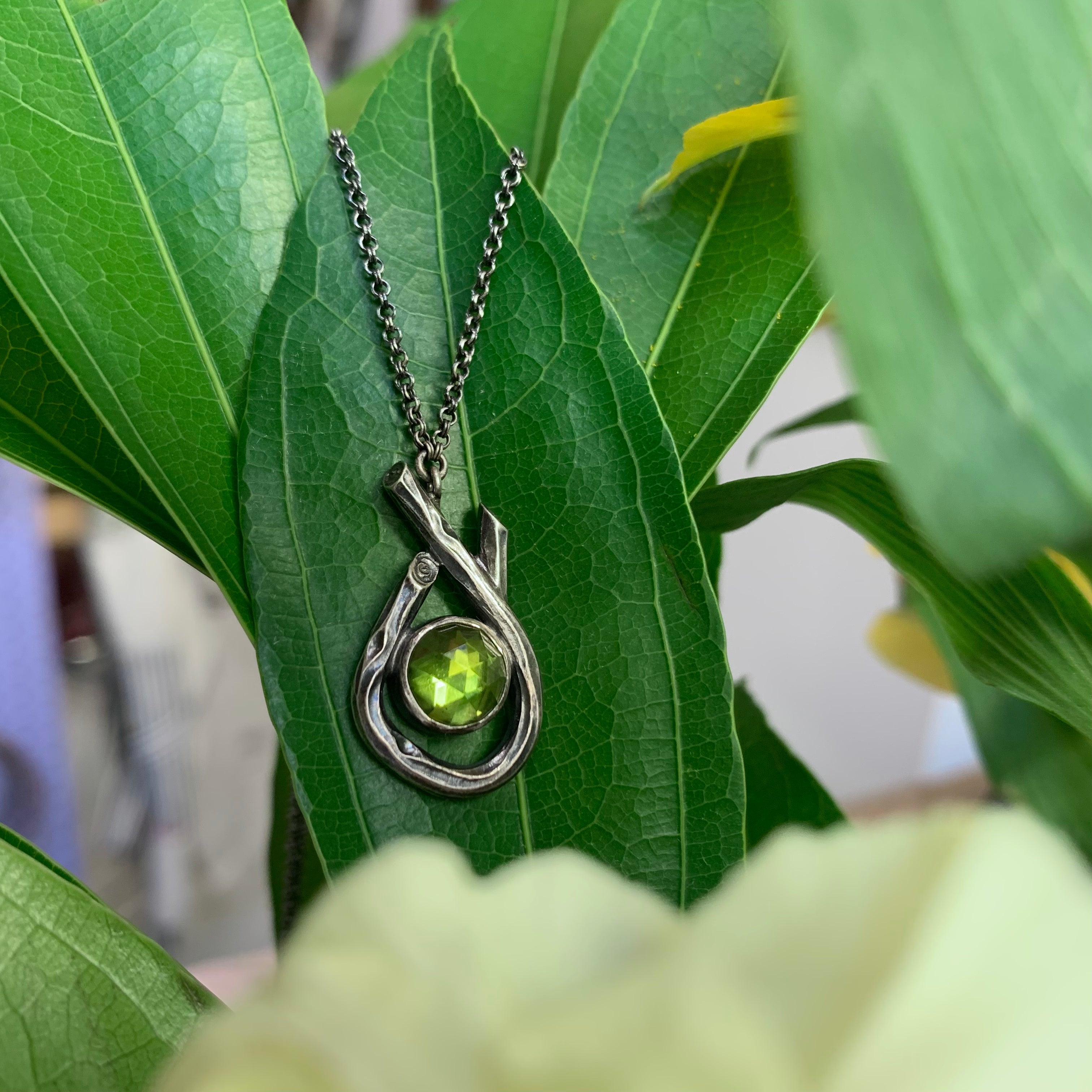 Twig Series – The Tiny Jeweler